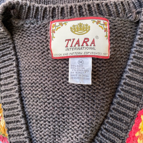 Tiara | Jackets & Coats | Vintage Knit Sleeveless Sweater Cardigan Vest ...